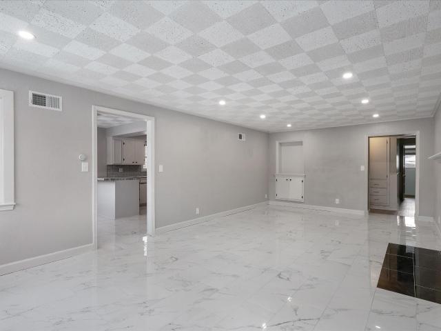 1217 North Ave