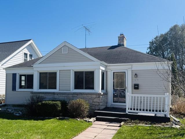 1217 North Ave, Sheboygan, WI 53083