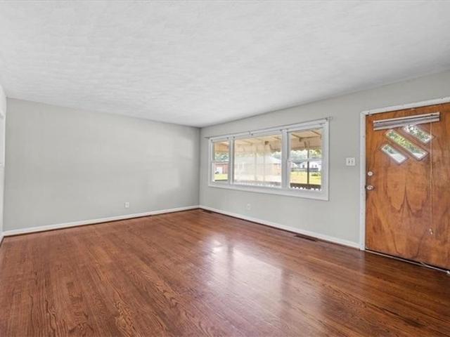 1217 Oleander Ave, Chesapeake, VA 23325