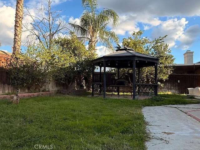 1217 Avenida Roundelay