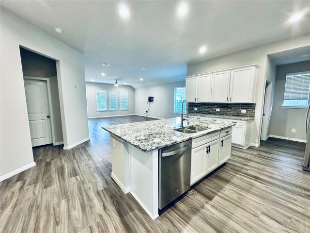 1217 Antelope Passing Dr, Montgomery, TX 77316 | MLS #87885 | Compass