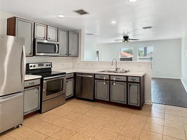 1217 Caroline Drive