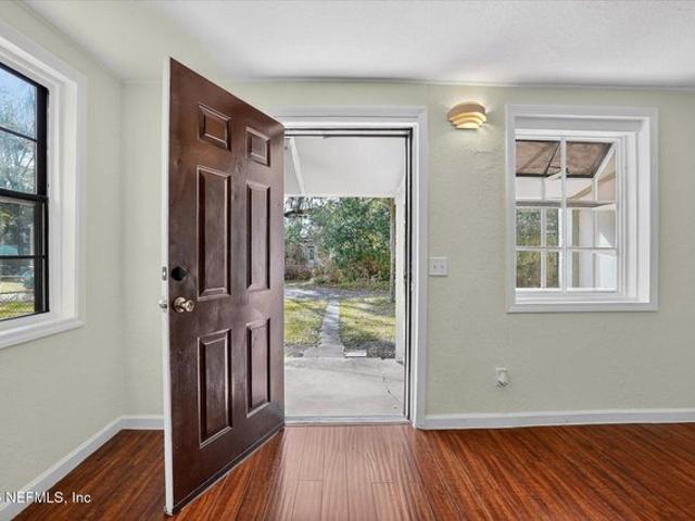 1217 Cook St, Jacksonville, FL 32205