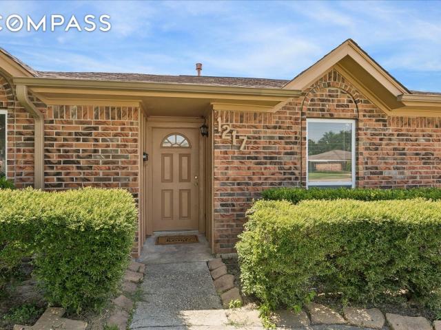 1217 E Brown Ln, Deer Park, TX