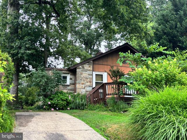 1217 Edmonston