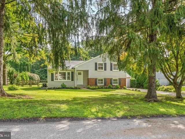 1217 Green Hill Ave, West Chester, PA 19380