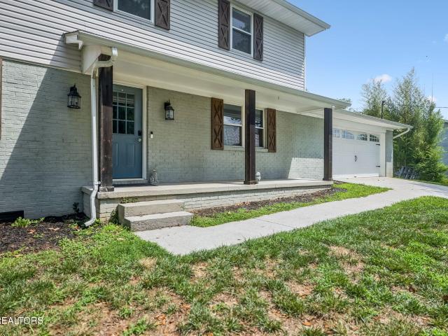 1217 Lovell View Drive