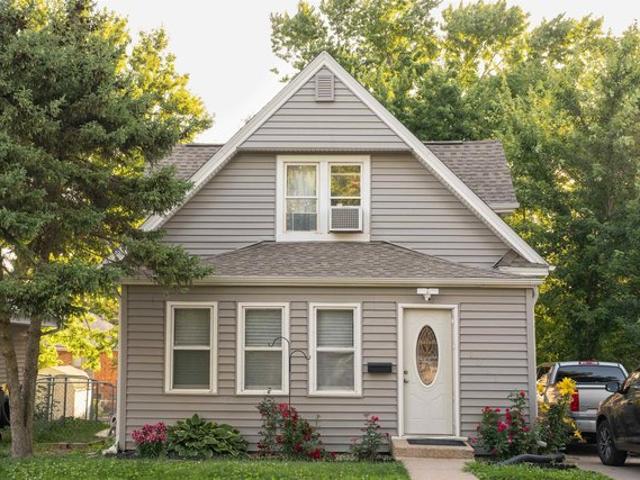1217 S Helen St, Sioux City, IA 51106
