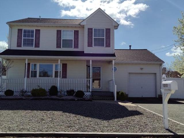 1217 Spray Ave, Beachwood, NJ 08722