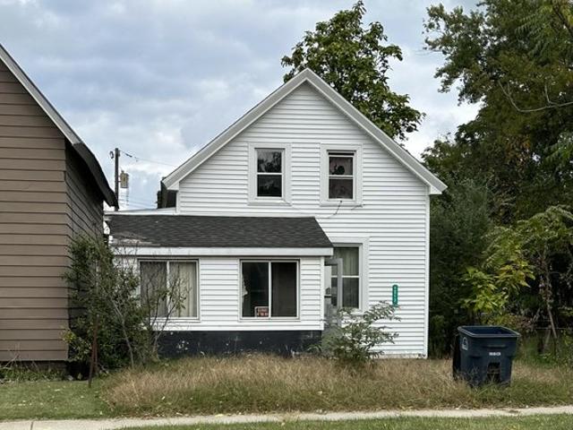 1217 W 10th St, Michigan City, IN 46360