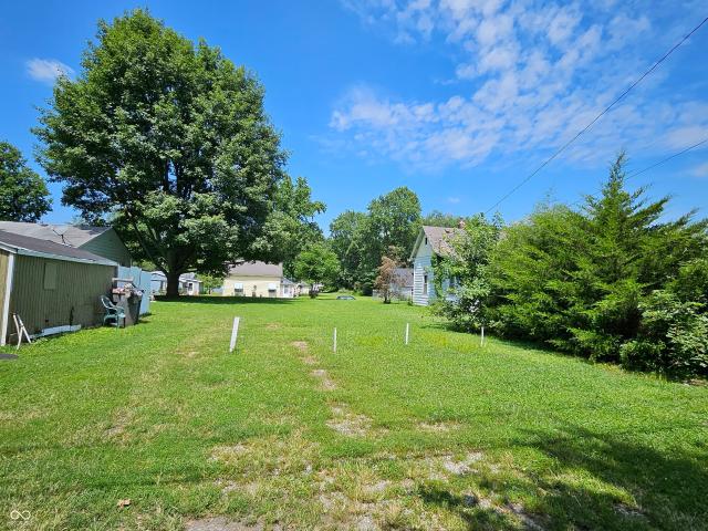 1217 W 1st St, Anderson, IN 46016 | MLS #22052