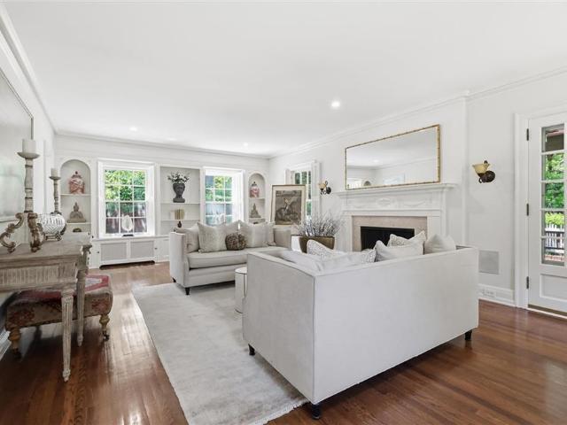 1217 W 58th Street