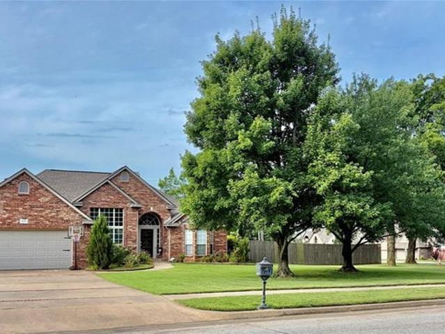 1217 W Granger St, Broken Arrow, OK 74012