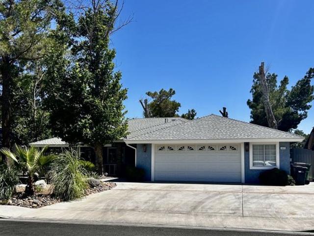 1217 W Tamarisk Ave, Ridgecrest, CA 93555