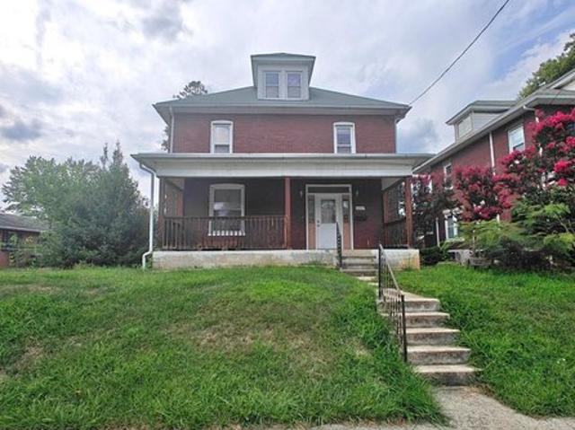 1217 Wilson Ave, Chambersburg, PA 17201