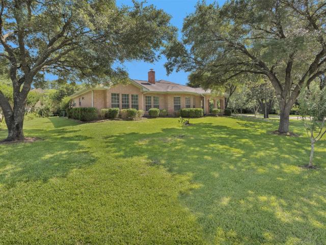 12180 Lakeview Manor Drive