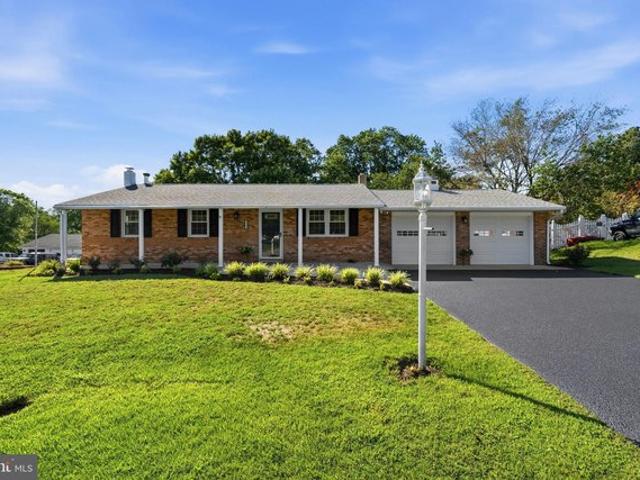 12182 Cavalier Dr, Dunkirk, MD 20754