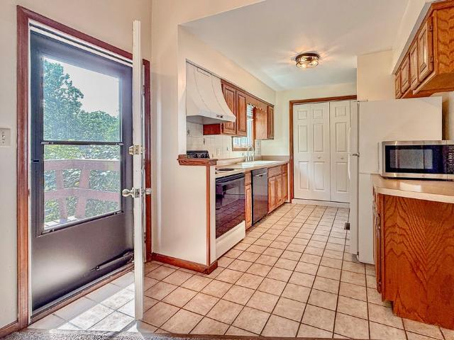 12182 Heron Dr