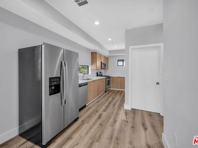 1218 Magnolia Avenue
