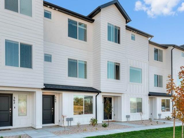 1218 N 275 E # 202, Harrisville, UT 84404