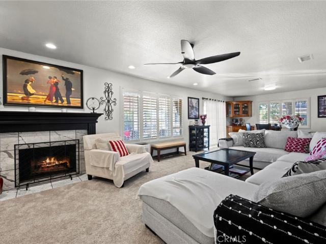 1218 Oak View
