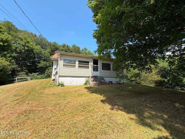 1218 Breazeale Rd, Lenoir City, TN 37771