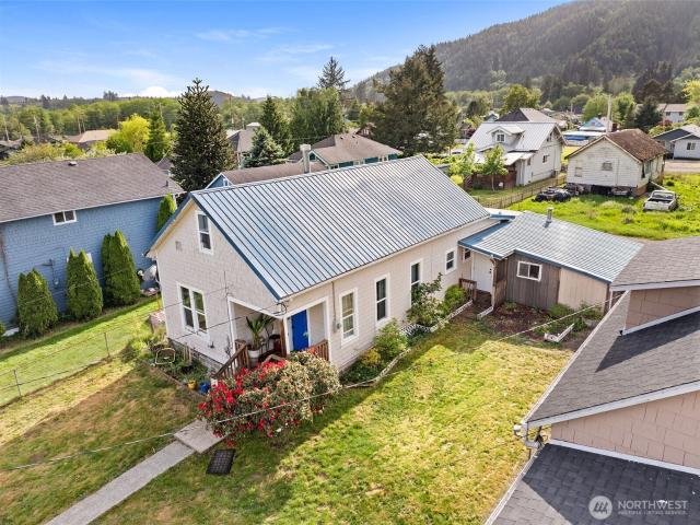 1218 Cedar Street