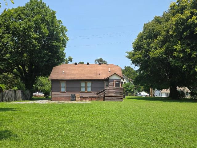 1218 Howard Ave