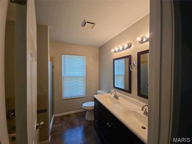 1218 Saddlemaker Dr, St. Charles, MO 63304 | MLS #25054