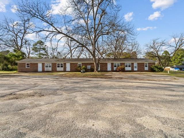 1218 Southwood Dr, Fayetteville, NC 28304