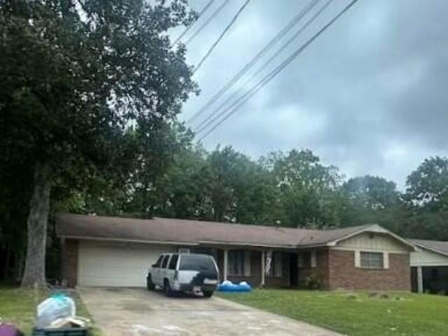 1218 Springdale Dr, Jackson, MS 39211