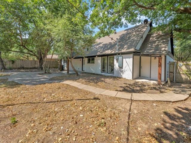 1218 Thomas St, Denton, TX 76201