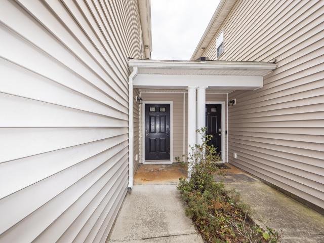 1218 Vistiana Dr, North Charleston, SC 29420 | MLS #26012
