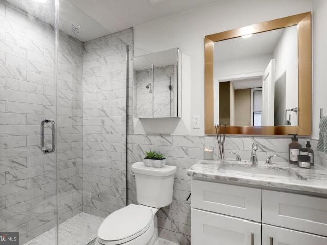 1218 Walnut Street # 304