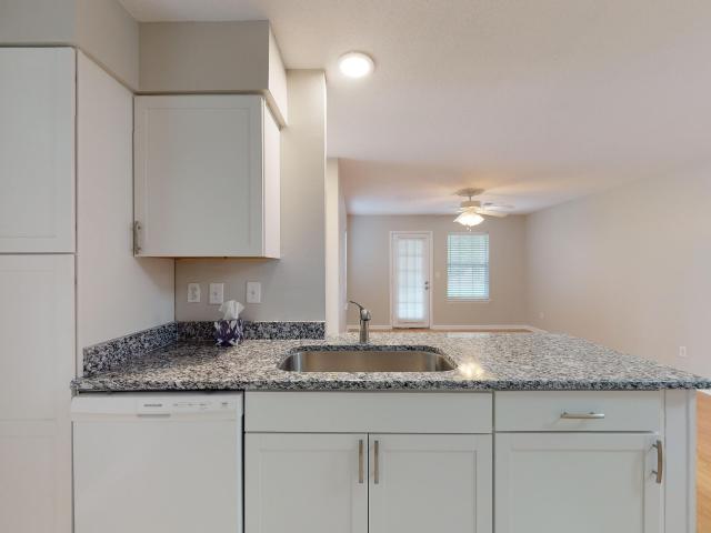 1218 Wilshire Circle