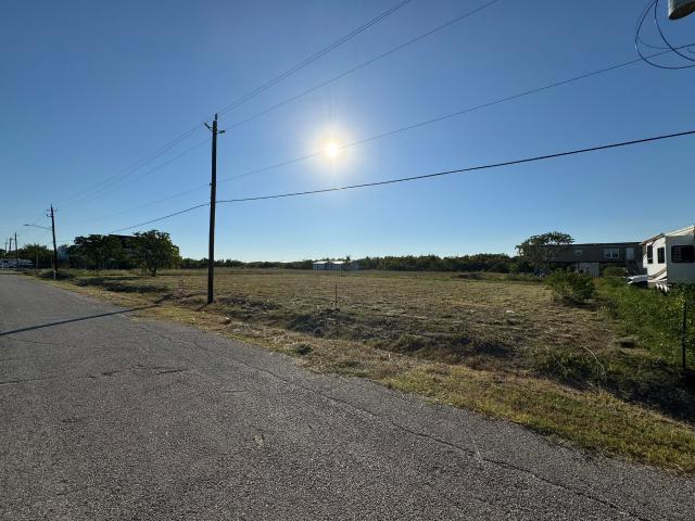 1218 23rd, San Leon, TX 77539 | MLS #18983 | Compass