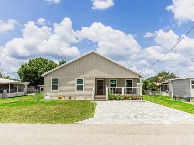 1218 6th St, Okeechobee, FL 34974