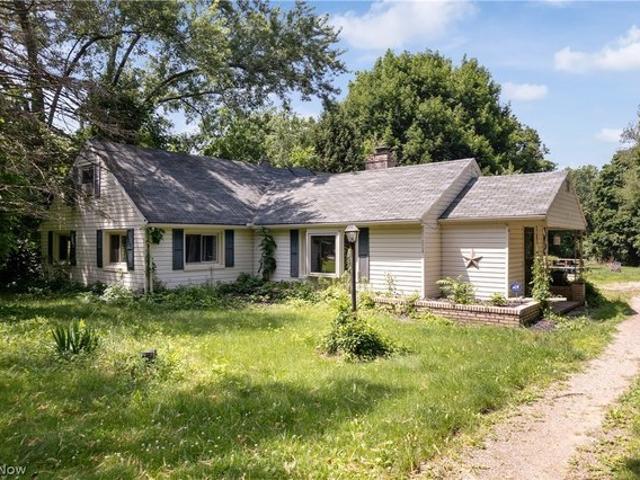 1219 Midland Ave, New Franklin, OH 44203