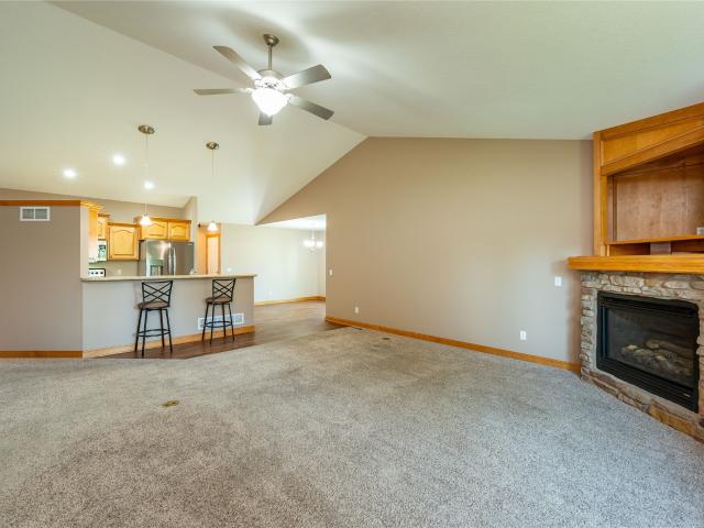 1219 NW Boulder Drive