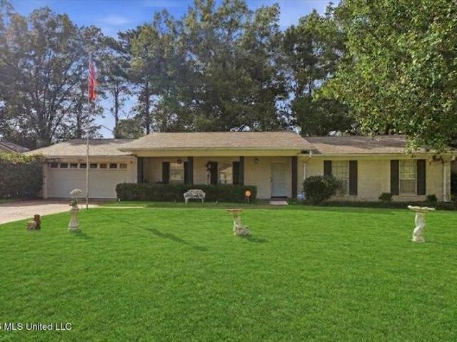 1219 Canterbury Ln, Clinton, MS 39056
