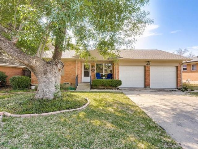 1219 Delmont Dr, Richardson, TX 75080