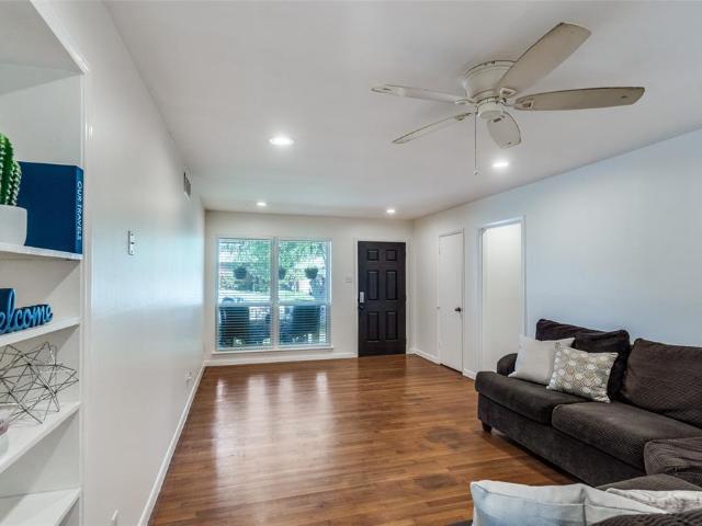 1219 Delmont Drive