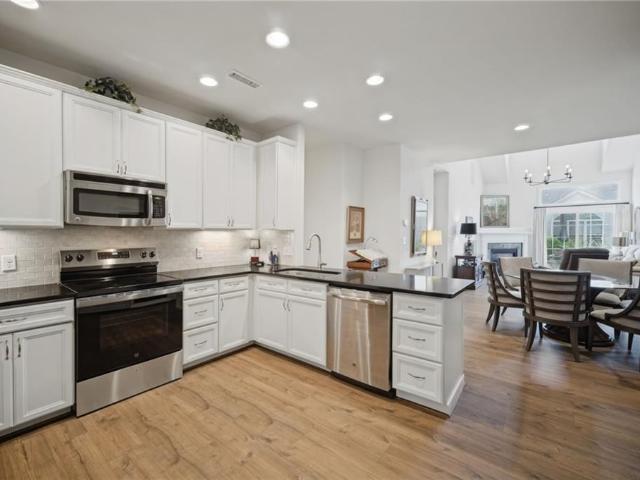 1219 Granton TER
