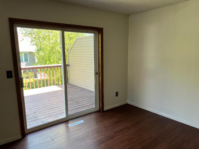 1219 Pecks Woods Dr, New Brighton, MN 55112 | MLS #7062