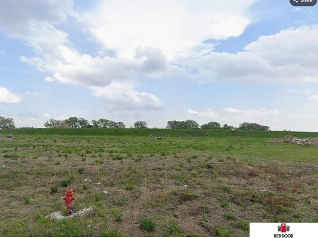 1219 Titan Dr, Hickman, NE 68372