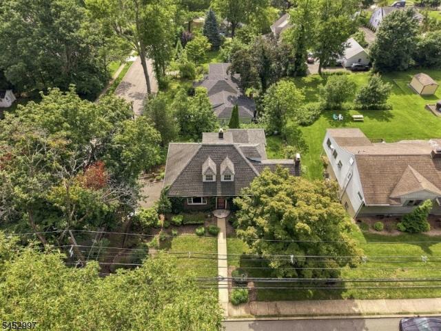 1219 Valley Rd
