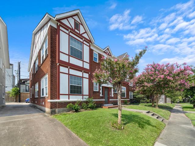 1219 W Gray St, Unit 2, Houston, TX 77019 | MLS #23982 | Compass
