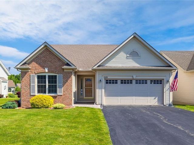 1219 Waterbrook Xing, Webster, NY 14580