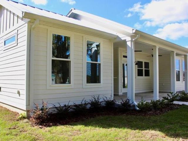 12103 NW Grand Oak Ln, Oxford, FL 34484