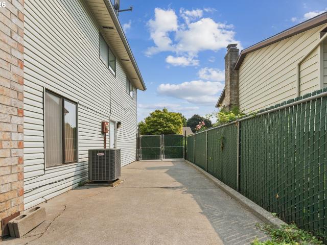 12103 SE 105TH DR